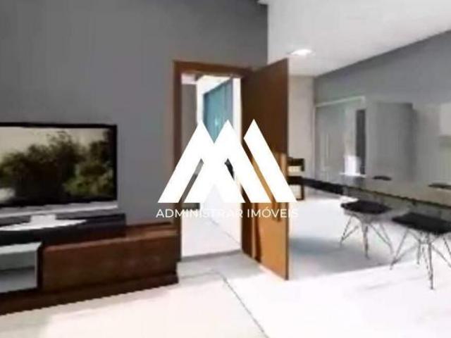 Vendo casa porão e área externa no Jadir Marinho!