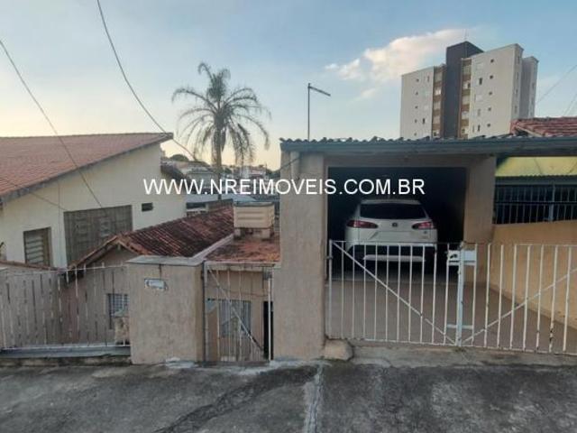 VENDO CASA PRÓXIMO AO CENTRO TABOÃO DA SERRA