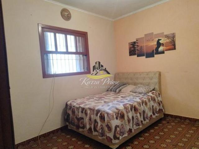 Vendo casa térrea 200m2, 2 quartos, 3 vagas + Edícula