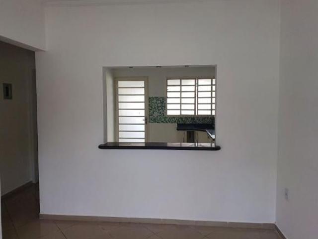 Vendo casa térrea 2 dormitórios com 1 suíte condomínio Sorocaba SP