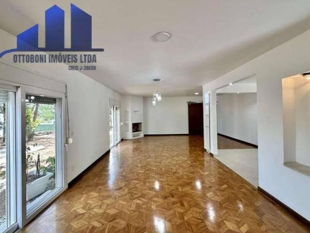 Vendo casa térrea A/C 444,52 M² e A/T: 991,00 M² valor R$1.495.000,00