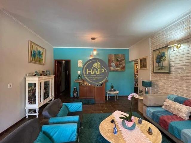 Vendo Casa Térrea Ampla com 3 dorm. no Condomínio Marambaia – Vinhedo/SP