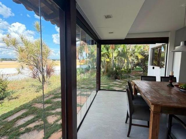 Vendo casa terrea em terreno de 900m²