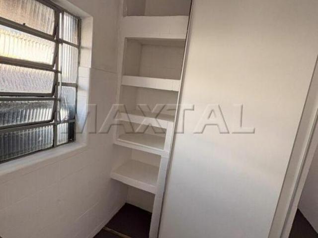 vendo casa térrea na vila Gustavo com 1 dormitório sala copa cozinha área serviço, e quintal não te