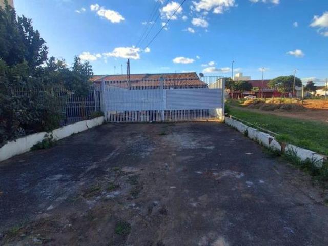 Vendo casa terrea na QS 408 na Samambaia sul !