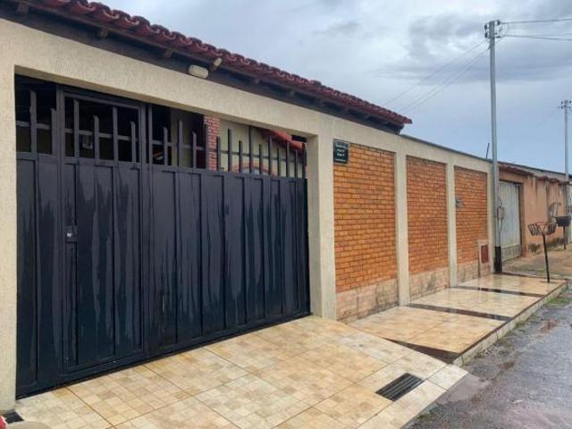 VENDO CASA TODA PLANEJADA