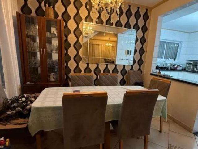 Vendo casa triplex alto padrão porteira fechada 5 dormitórios e 3 vagas cobertas