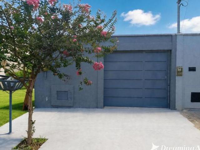 Vendo casa usada 02 Qts no Residencial Santa Fé, excelente localização e acabamento