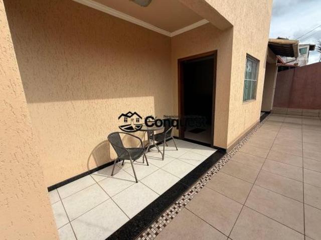 Vendo Casa 04 Quartos com 02 suítes Bairro Nossa Senhora do Carmo Contagem