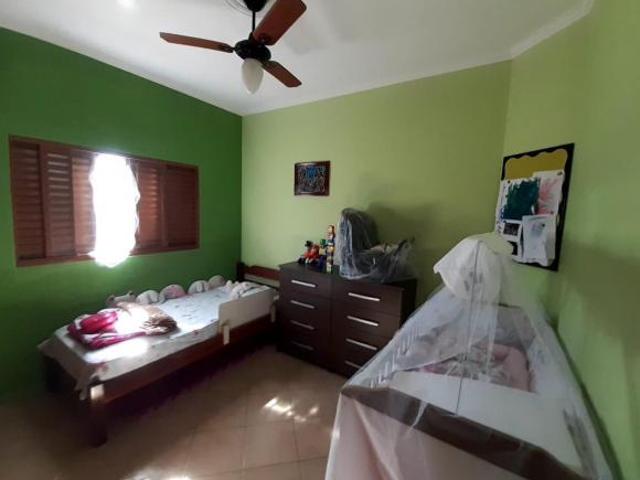VENDO CASA 03 DORMITÓRIOS COM TERRENO 1.358m² JARDIM PAVESI PIRASSUNUNGA SP