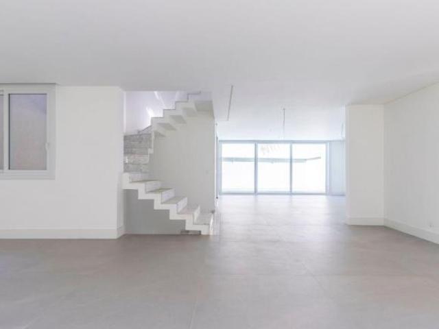 Vendo Casa 7 Residência Única em Condomínio Exclusivo / Oportunidade Premium: Casa no Vila Arese