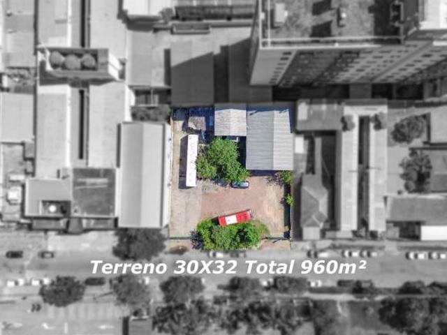 Vendo com exclusividade, 50m da PUC, terreno com 960 m2, 30,00m x 32,00m