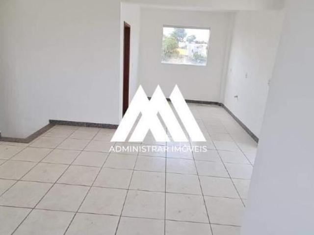 Vendo cobertura em Itaúna com 03 quartos, área de churrasco e com garagem em ótima localização