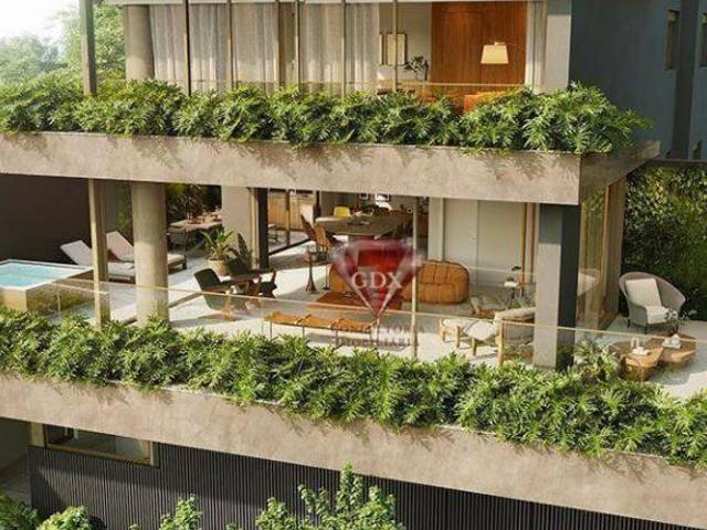 Vendo Cobertura Triplex, com 438,60m², 4 dormitórios sendo 4 suítes e 5 vagas de garagem no Jardins