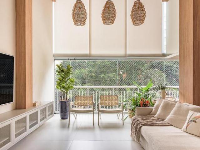 Vendo decorado impecável com alto padrão de acabamento /Cond. Club Duo Morumbi