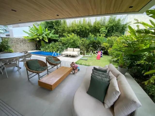 Vendo e alugo casa em Alphaville Tamboré 11