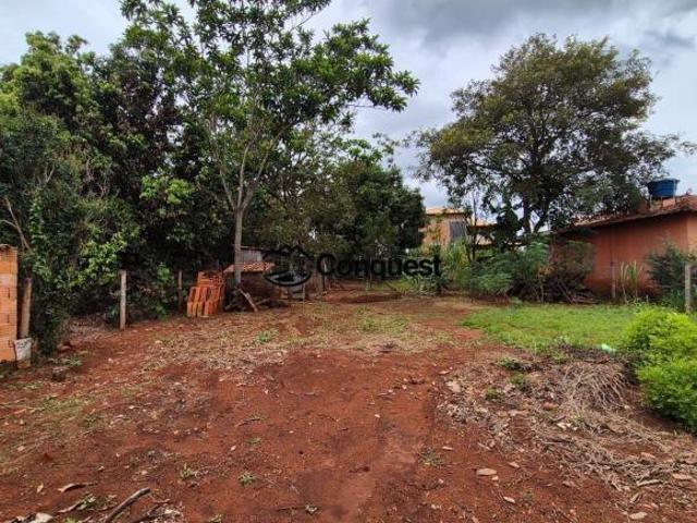 Vendo Espaçosa Casa / Chácara à Venda no centro de Souza – Rio Manso/MG !