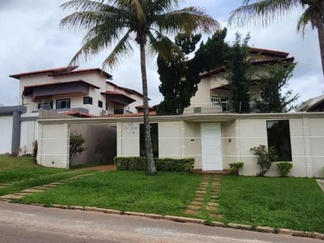 Vendo essa exclusiva casa na melhor localização de Arniqueira!