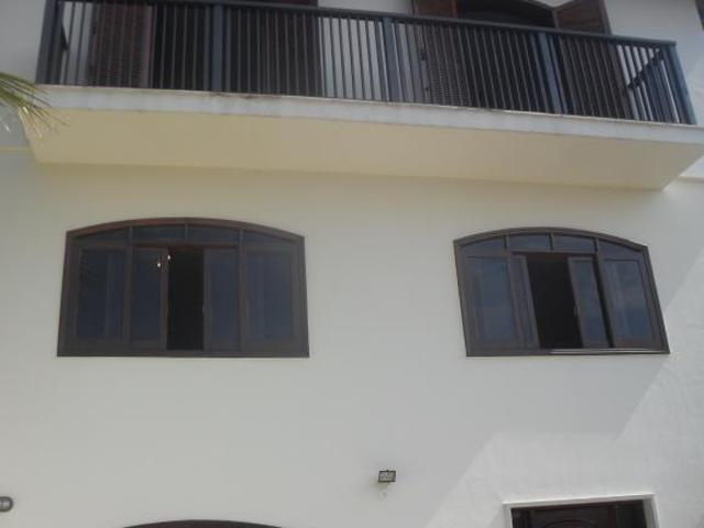 Vendo Excelente Casa no Jardim Leonor Prox. Metrô Morumbi Local Excelente