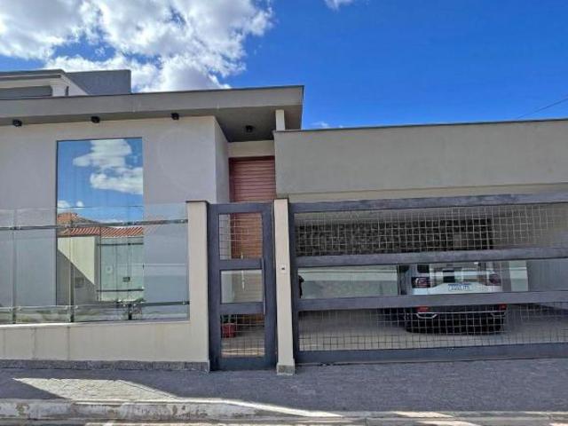 VENDO EXCELENTE CASA RUA 10 – CONDOMÍNIO FECHADO – VICENTE PIRES DF