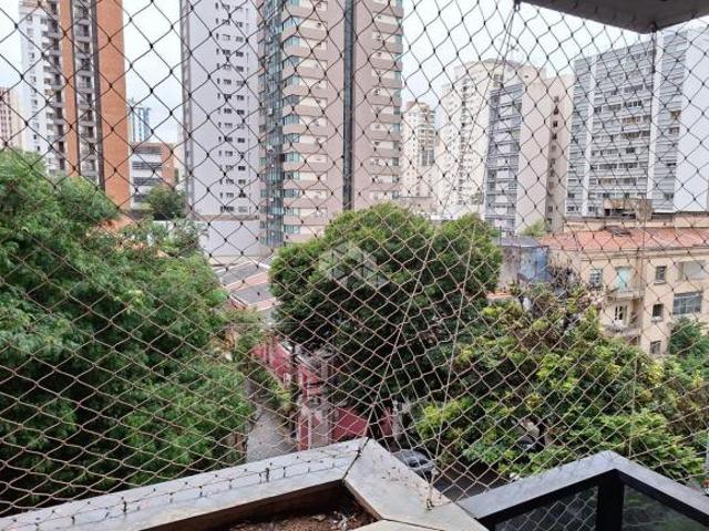 Vendo Excelente Apt em Cerqueira Cesar