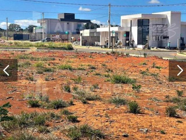 VENDO EXCELENTE LOTE NO CONDOMÍNIO VIVÁ DE ALTÍSSIMO LUXO JARDIM BOTÂNICO DF140!