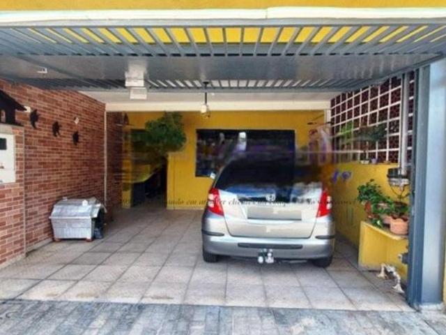 VENDO EXCELENTE SOBRADO NA AVENIDA CUPECÊ!