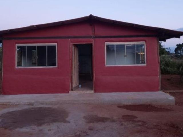 VENDO EXCELENTE PROPRIEDADE ÁREA 5.000m2, COM 1 CASA AMPLA DE 1 QUARTO – IBC EM ALTO PARAÍSO DE GO