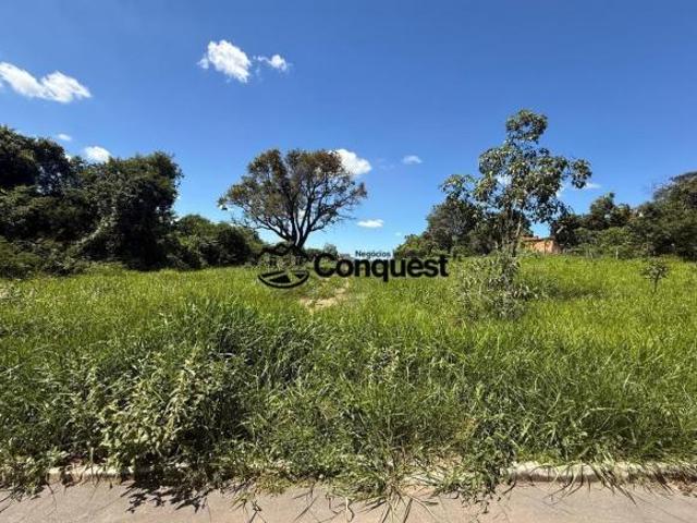 Vendo Excelente Terreno dentro Condomínio Turmalina, 2.600 mts, Esmeraldas !