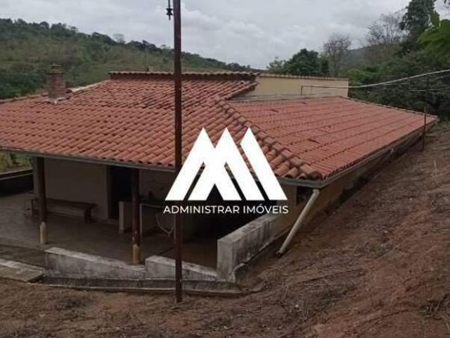 Vendo fazenda em Itaúna com ótima localização!