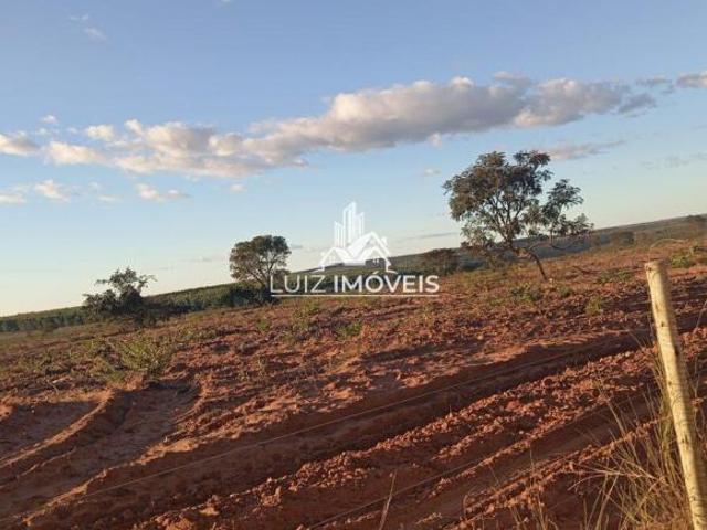 Vendo Fazenda 1140hectares Noroeste de Minas Gerais