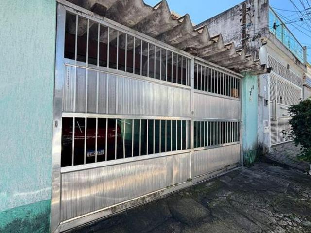 VENDO IMPECÁVEL CASA NO BAIRRO JARDIM SABARÁ!