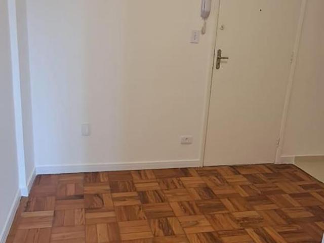 VENDO KITNET NA LIBERDADE TODO REFORMADO E DIVIDIDO