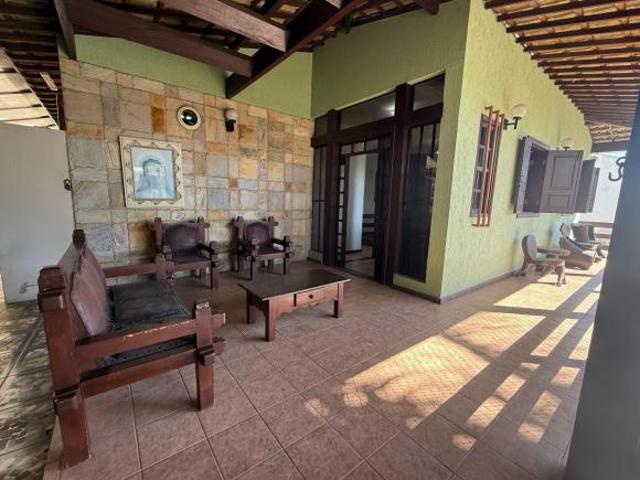 Vendo Linda Casa no centro de Contagem, bairro Alvorada, Lote 926 metros, 3 Quartos com suíte e 8 v