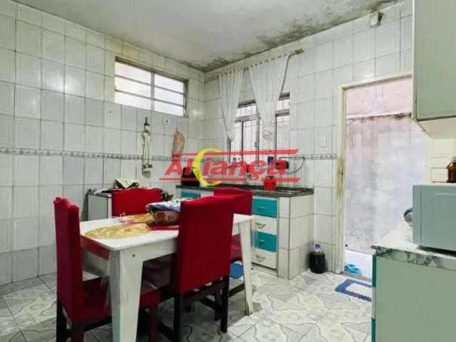 Vendo linda casa no Jardim Paraventi. Excelente Oportunidade!