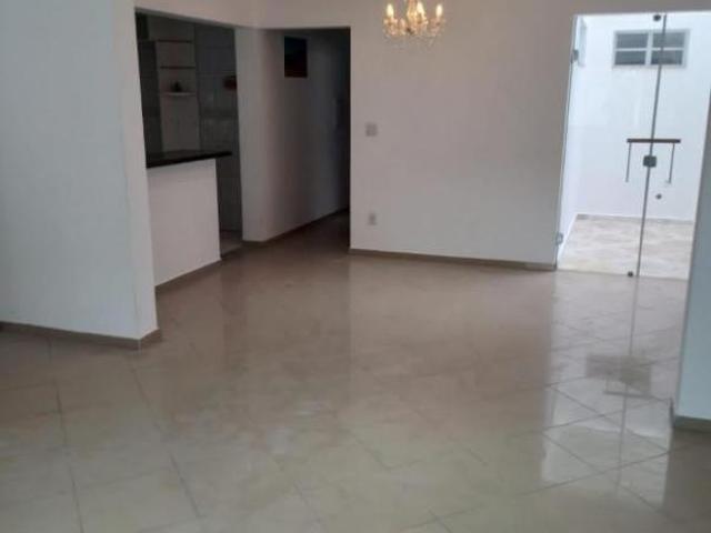 Vendo Linda Casa Assobradada, Jardim do Lago, Jundiaí SP