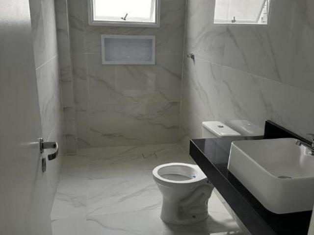 Vendo linda casa duplex 3 dormitórios e suíte no Boqueirão em Santos