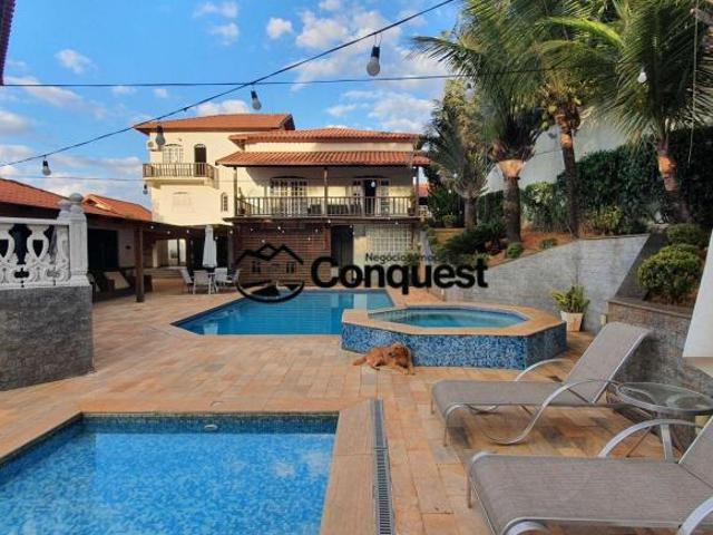 Vendo Linda Casa dentro Condomínio Vale do Ouro, Ribeirão Neves com lote de 3.000 metros !