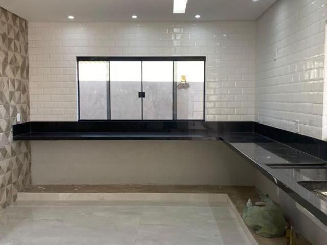 VENDO LINDA CASA RECÉM CONSTRUÍDA AC IMÓVEL NO PLANO PILOTO!