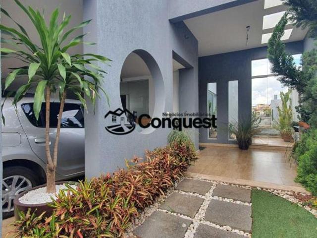 Vendo Linda Casa 03 Quartos com suíte, Acabamento Excelente, lote 420 metros ! Bairro Riacho das Pe