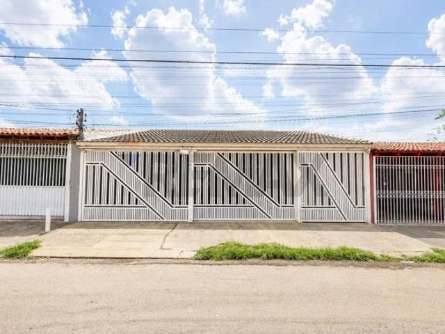 Vendo linda casa 4 qtos, 1 suíte na QNM 36 com casa de fundos