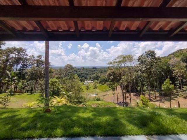 VENDO LINDA CHÁCARA COM LAGO COM MAIS DE 2500 PEIXES