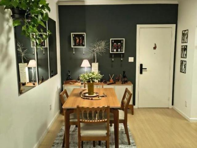 Vendo lindo Apartamento de 1 dormitório com planejados, ar condicionado e vaga d