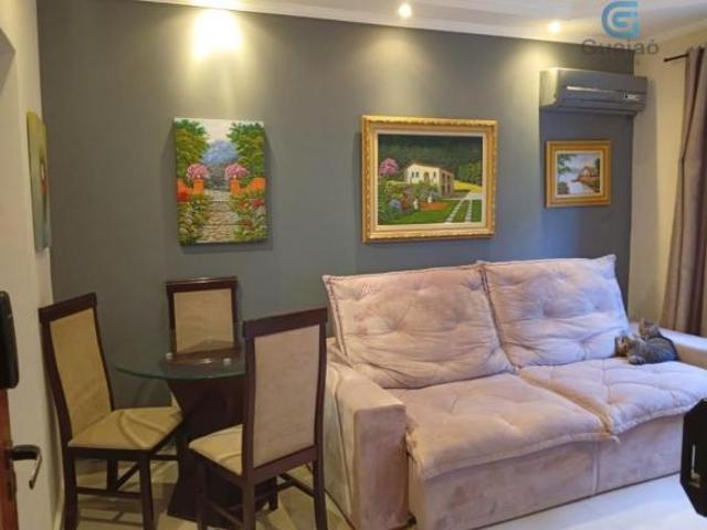 Vendo lindo Apartamento de 2 dormitórios e vaga demarcada no Gonzaga em Santos