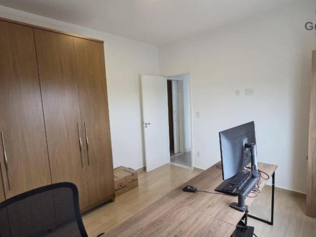Vendo lindo Apartamento reformado de 2 dormitórios e suíte no Marapé em Santos