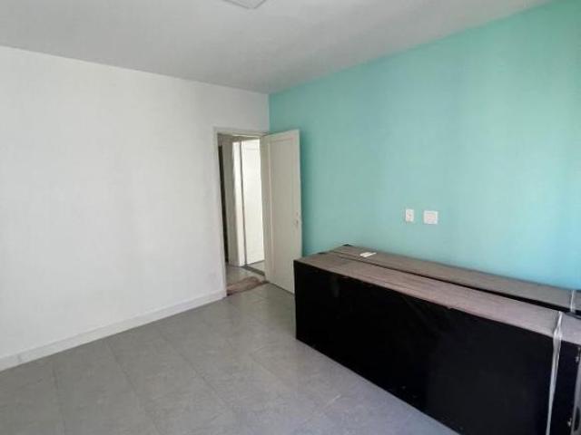 Vendo lindo Apartamento reformado de 2 dormitórios e suíte no José Menino em San