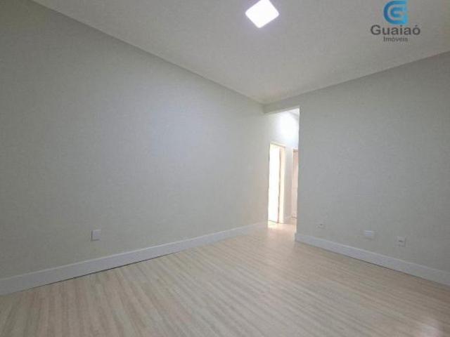 Vendo lindo Apartamento reformado térreo de 2 dormitórios e garagem no Embaré em
