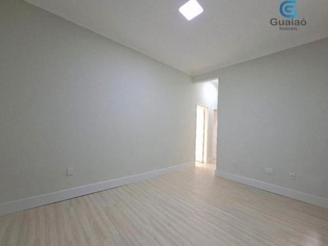 Vendo lindo Apartamento reformado térreo de 2 dormitórios e garagem no Embaré em