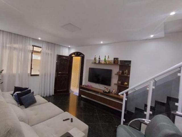 Vendo Lindo Sobrado 180 m² 3 Dorms com suíte Jardim Adriana