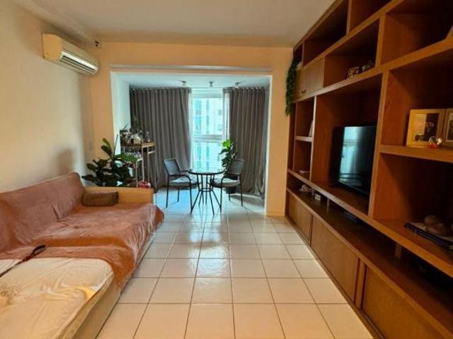 Vendo Living 3 Quartos Bloco J Vista para Piscina